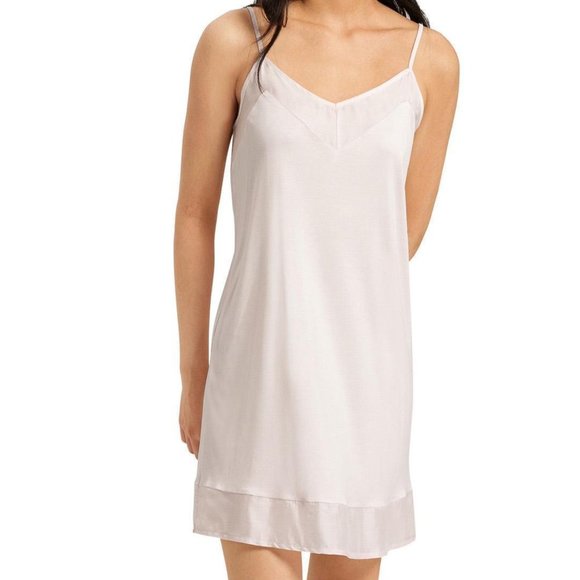 Hanro | Intimates & Sleepwear | Hanro Livia Nightdress In Rose Cream ...